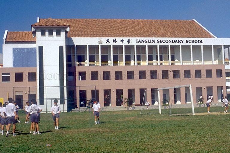 TANGLIN SECONDARY SCHOOL AT WEST COAST ROAD