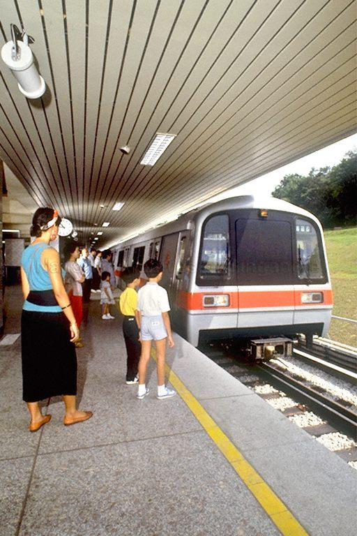 TRIAL RUN OF TRAINS AT THE ANG MO KIO MRT STATION