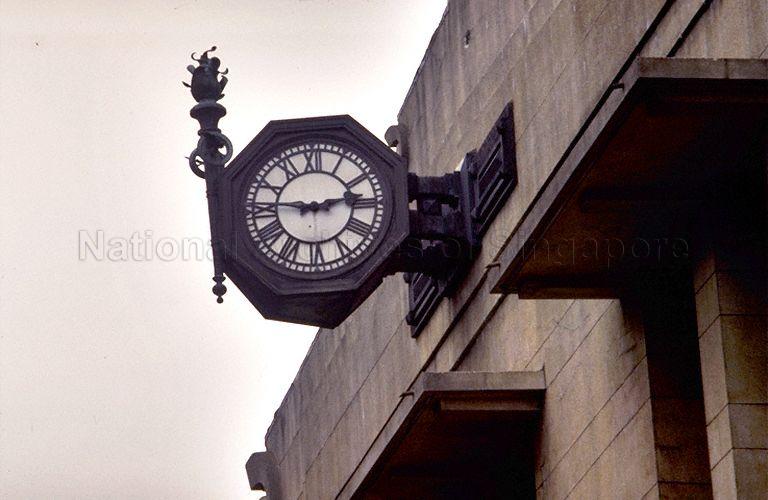 CLOCKS AT VICTORIA MEMORIAL HALL AND MALAYAN RAILWAY STATION