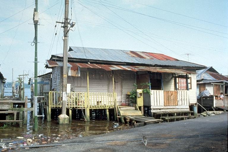 SINGAPORE - KAMPONG LIFE - KAMPONG LORONG FATIMAH