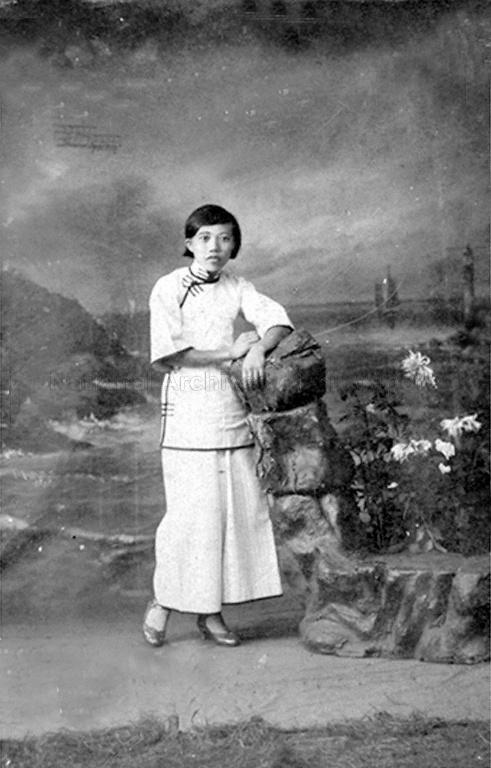 PORTRAIT OF A LADY, AT YIM FONG STUDIO, HONG KONG