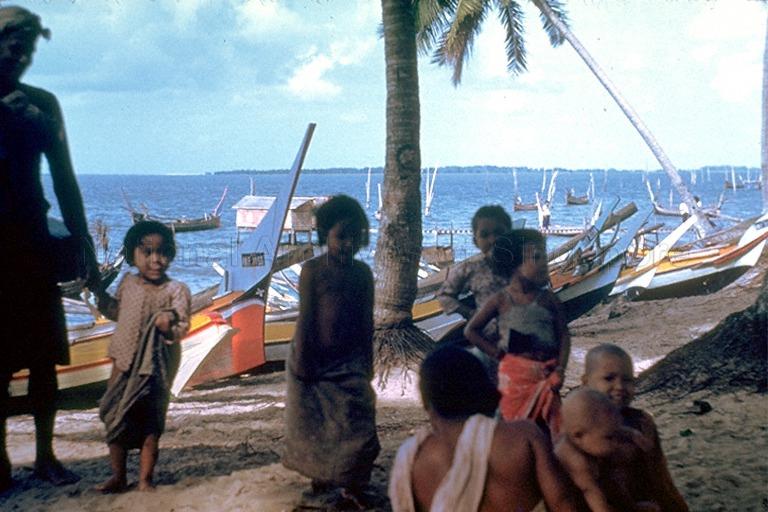 MALAYSIA - FISHING BOATS KNOWN AS 'PERAHU PAYANG' ON THE