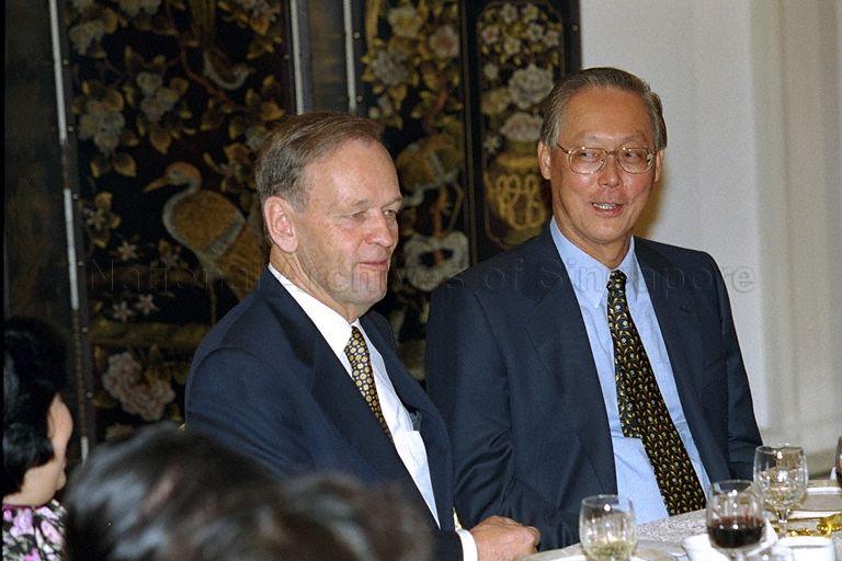 Prime Minister Goh Chok Tong and his Canadian counterpart