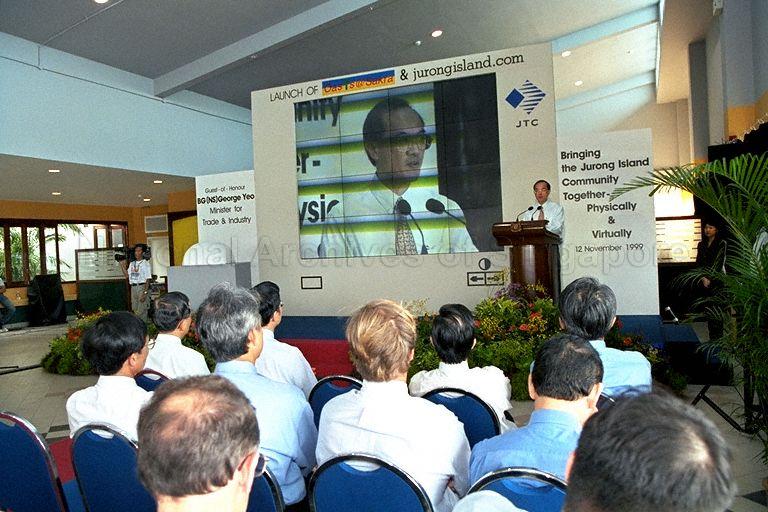 Guest of honour Minister for Trade and Industry Brigadier-