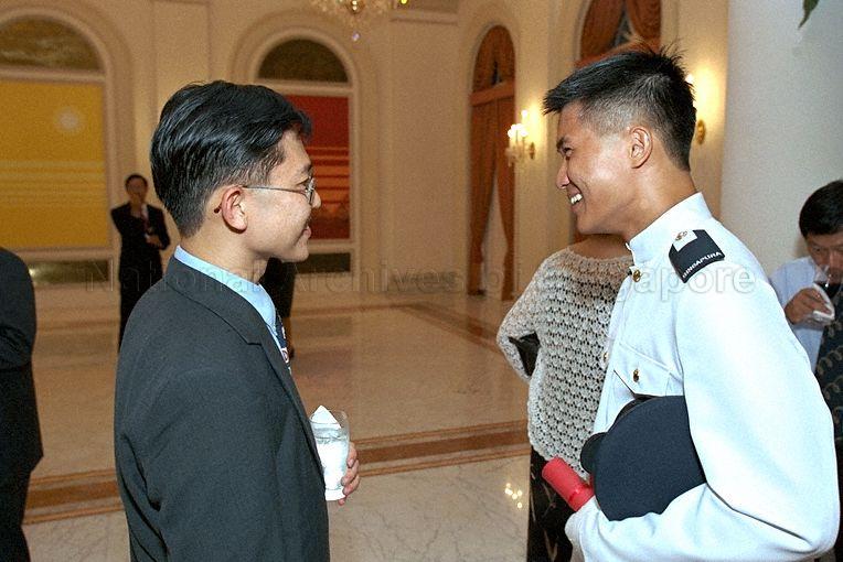 Recipient of 1999 President's Scholarship Lau Boon Ping