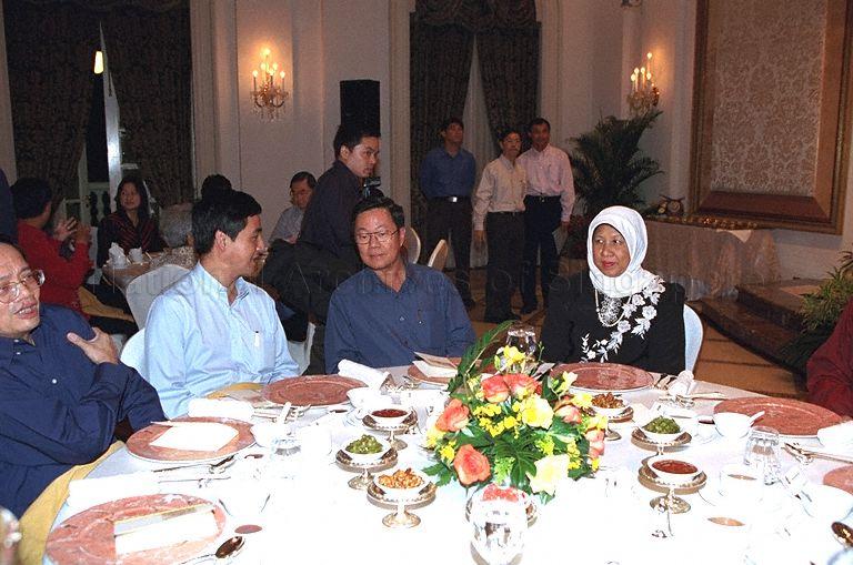 (From right) Mrs Sidek Saniff, spouse of former Member of