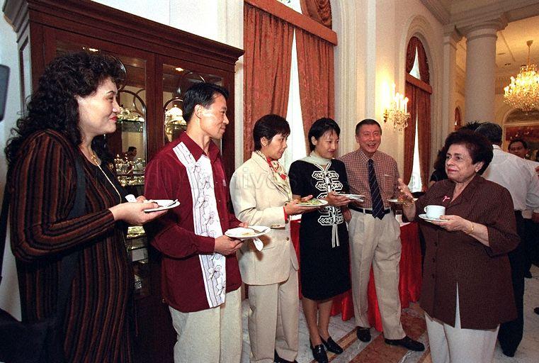 Taken at: Tea reception hosted by President S R Nathan and