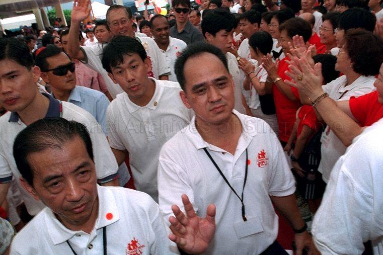 Prime Minister Goh Chok Tong arriving at Chong Pang