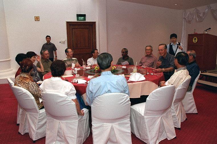 Prime Minister Goh Chok Tong and Brunei's Home Affairs