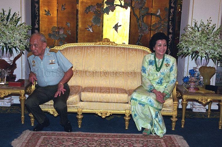 Photograph of Sultan of Johore, Sultan Iskandar Ibni
