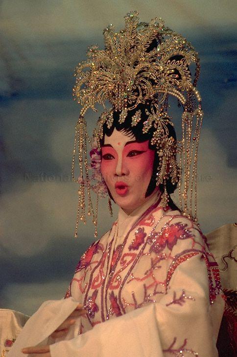 TEOCHEW OPERA -- PORTRAITS OF ACTORS AND ACTRESSES PLAYING