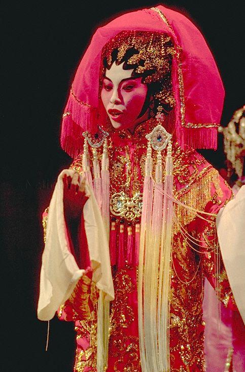 TEOCHEW OPERA -- PORTRAITS OF ACTORS AND ACTRESSES PLAYING