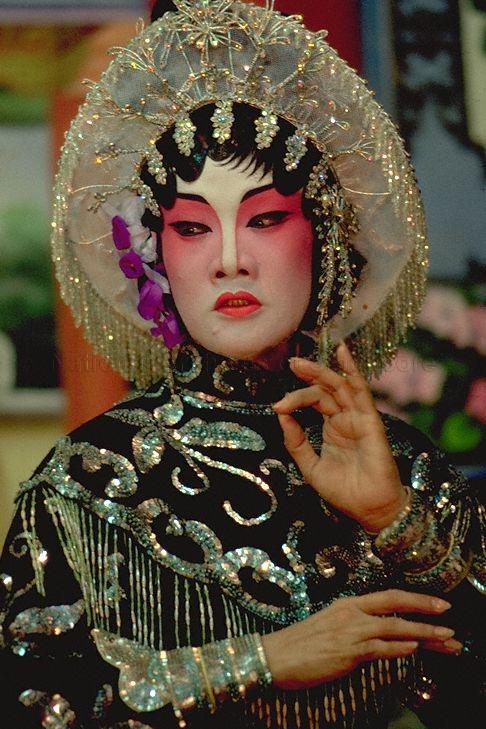 TEOCHEW OPERA -- PORTRAITS OF ACTORS AND ACTRESSES PLAYING