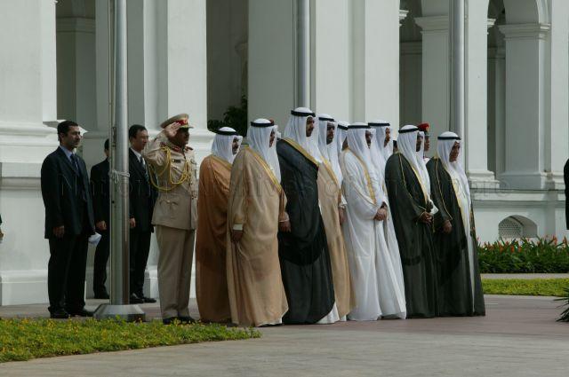 Delegation from Kuwait at welcome ceremony for visiting
