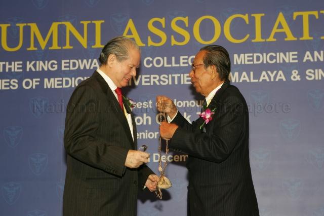 President of Medical Alumni Association Professor Arthur Lim