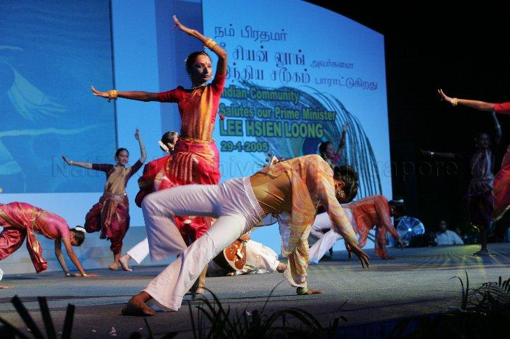 Dance performance during the Indian community tribute dinner
