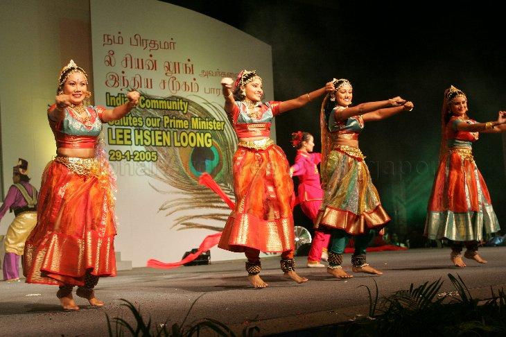 Indian dance performance during the Indian community tribute