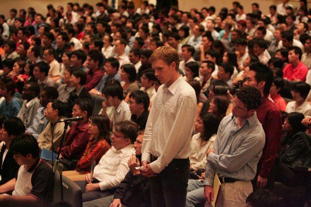 Carl Olen, Swedish student studying at National University