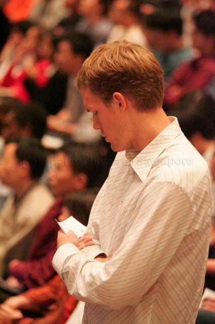 Carl Olen, Swedish student studying at National University