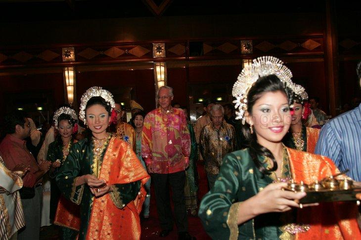 Senior Minister Goh Chok Tong and his wife Tan Choo Leng