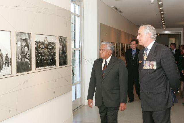 President S R Nathan viewing photographs of the World War