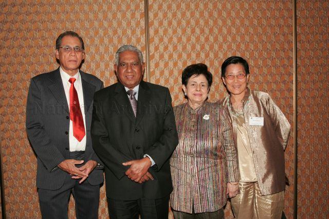Group photograph of President and Mrs S R Nathan with guests