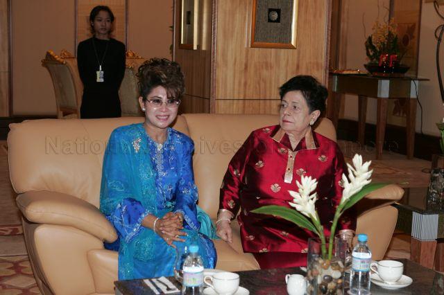 Mrs S R Nathan with wife of Minister of Culture, Arts and