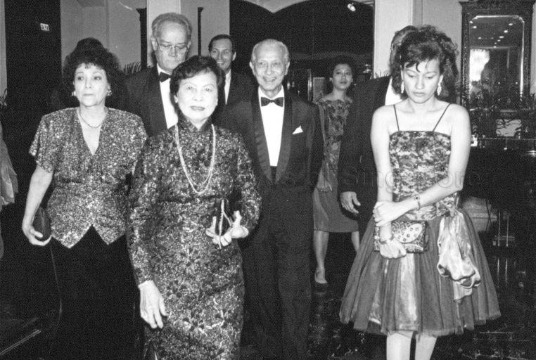 President and Mrs Wee Kim Wee arriving at Singapore Eurasian