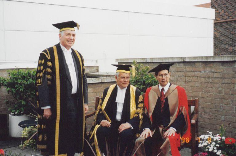 THE UNIVERSITY OF LIVERPOOL PROFESSORS POSING WITH PRESIDENT