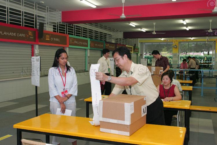 Sealing of ballot boxes witnessed by election agent before