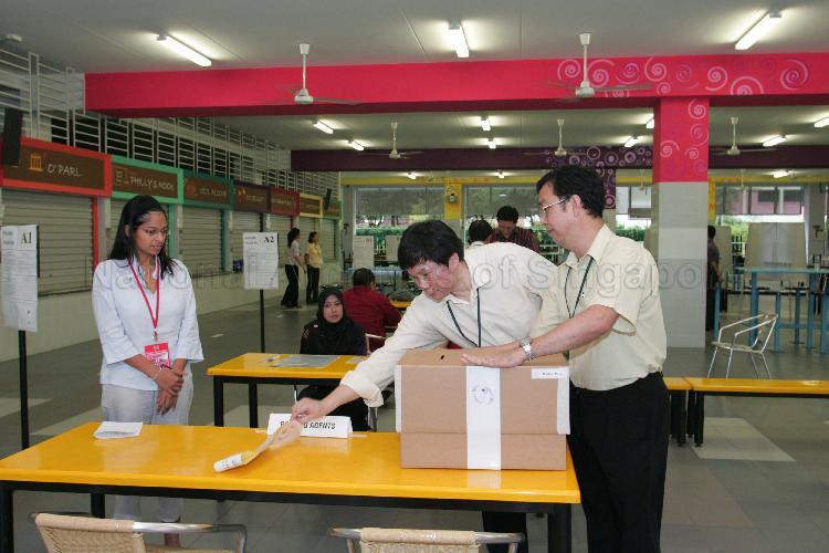 Sealing of ballot boxes witnessed by election agent before