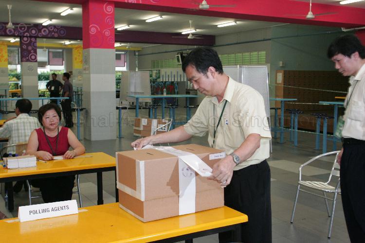 Sealing of ballot boxes witnessed by election agent before