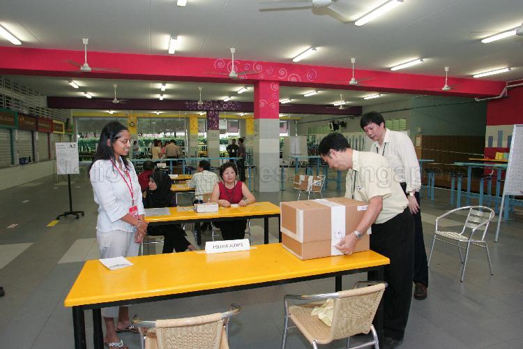 Sealing of ballot boxes witnessed by election agent before