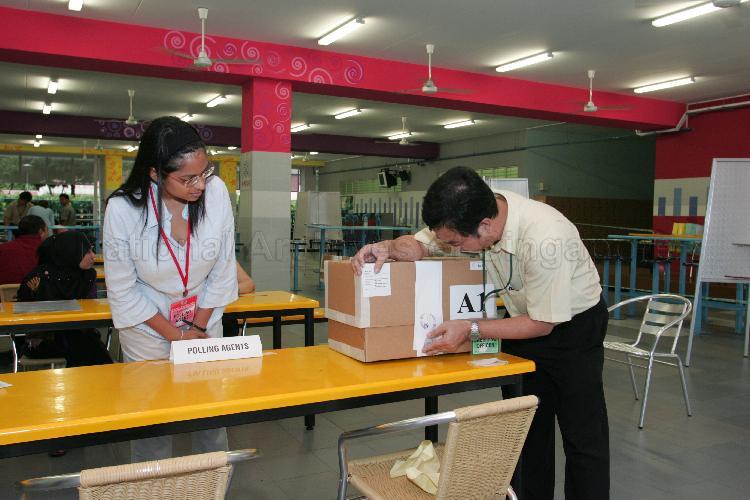 Sealing of ballot boxes witnessed by election agent before