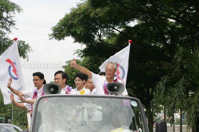 Taken at: 2006 General Election's victory parade at Marine