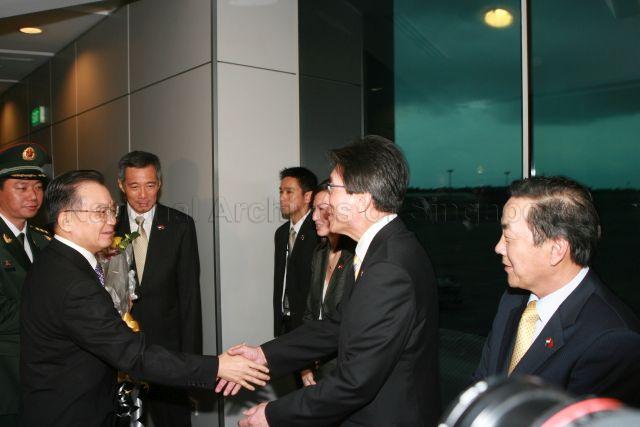 Taken at: Arrival of Chinese Premier Wen Jiabao at Changi