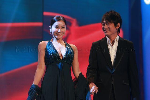 Taiwan artistes from left, Chen Mei Feng and Wang Shi Xian