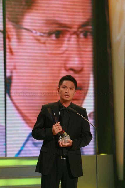 MediaCorp artiste Chew Chor Meng delivering speech after