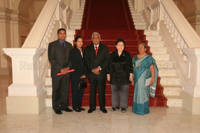 Group photograph of President and Mrs S R Nathan with