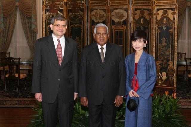 President S R Nathan with new member of Public Service
