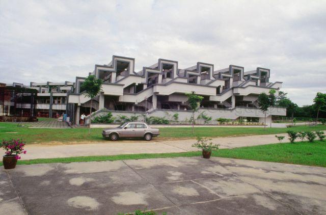 Grounds of Kwong Wai Siew Peck San Theng Columbarium at