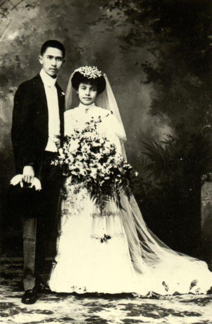 Wedding photo of William Fairley Scully (Bill) and Mary