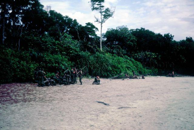PULAU BABI BESAR - 1ST PLATOON 18TH SIGNAL REGIMENT WAITING