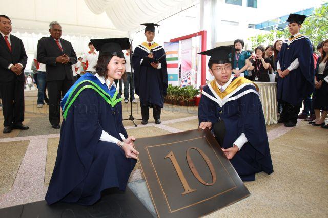 Taken at: President S R Nathan officiates at Nanyang