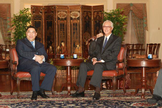 Taken at: Call on Senior Minister Goh Chok Tong by Chief