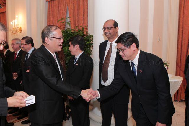 President Benigno S Aquino greeting guest during state