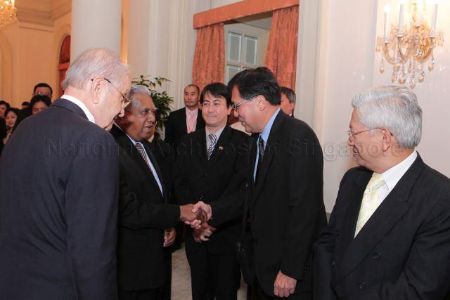 President S R Nathan meeting members of Philippine President