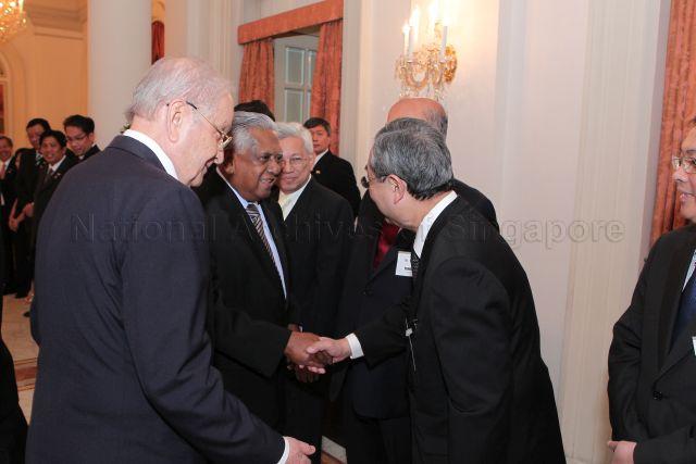 President S R Nathan meeting members of Philippine President