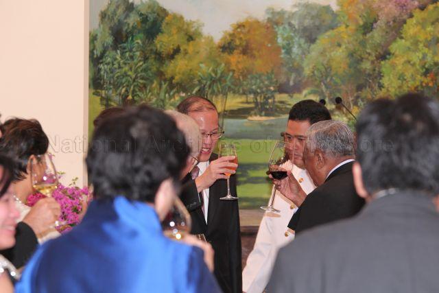 Philippine President Benigno S Aquino proposing a toast to