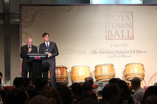 Celebrity father-son masters of ceremonies, Brian Richmond